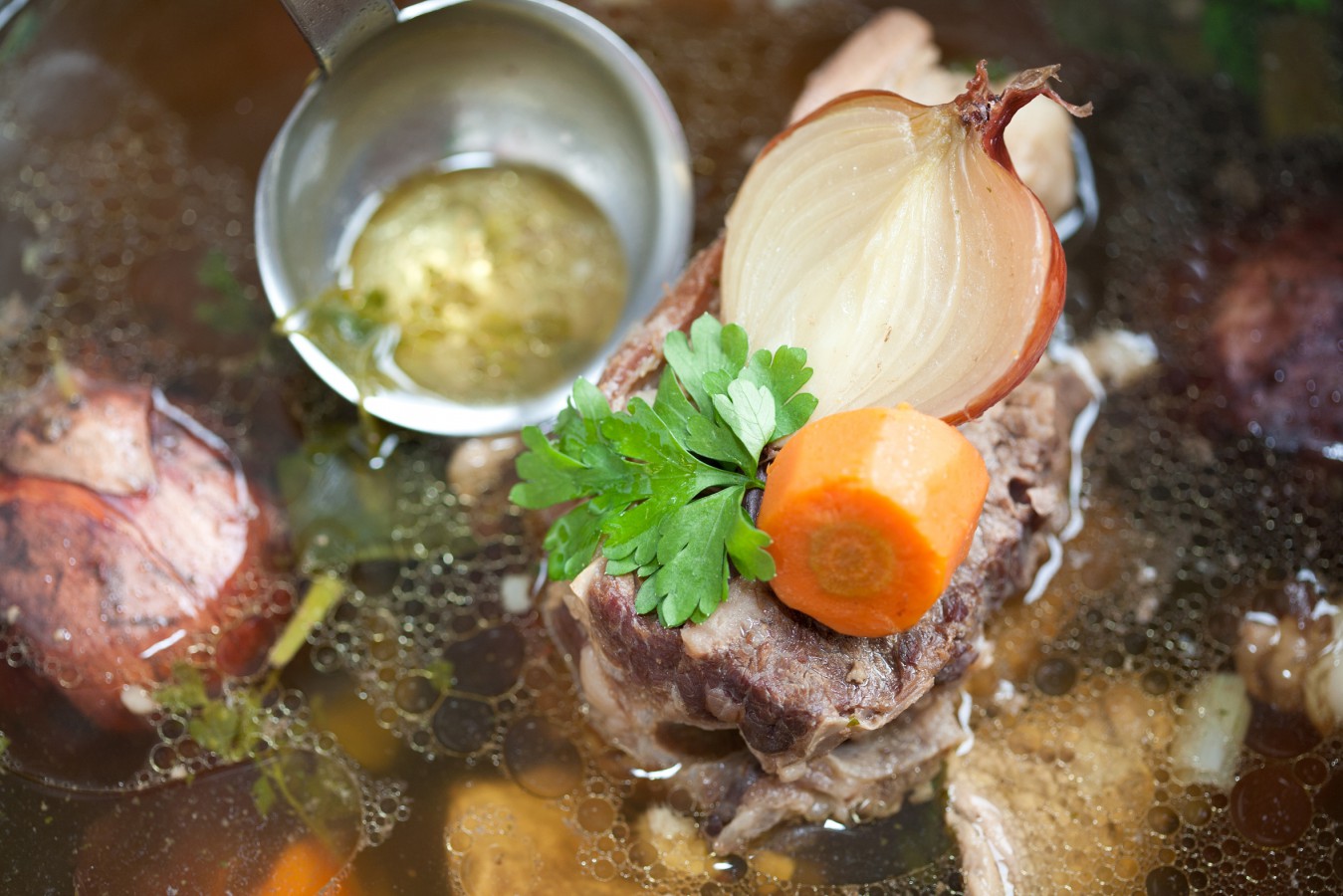 Klare Rindsuppe - Regionale Rezepte